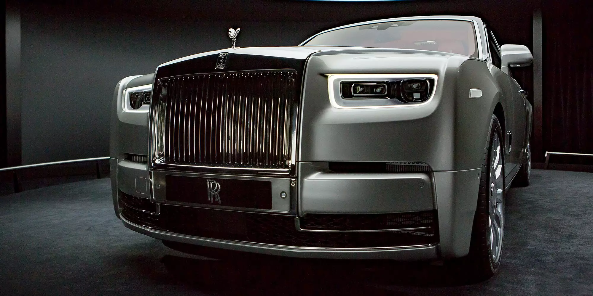 Kopensko vozilo, Vozilo, Avto, Luksuzno vozilo, Rolls-royce phantom, Rolls-royce, Avtomobilska zunanjost, Motorno vozilo, Avtomobilski dizajn, Rešetka,