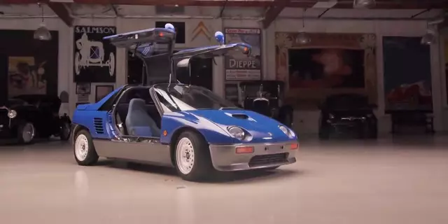 Na alofa Jay Leno i le Gull-Winged Autozam AZ-1