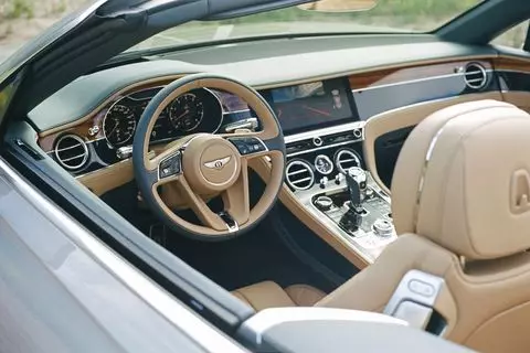 bentley continental gt w 12 interyer