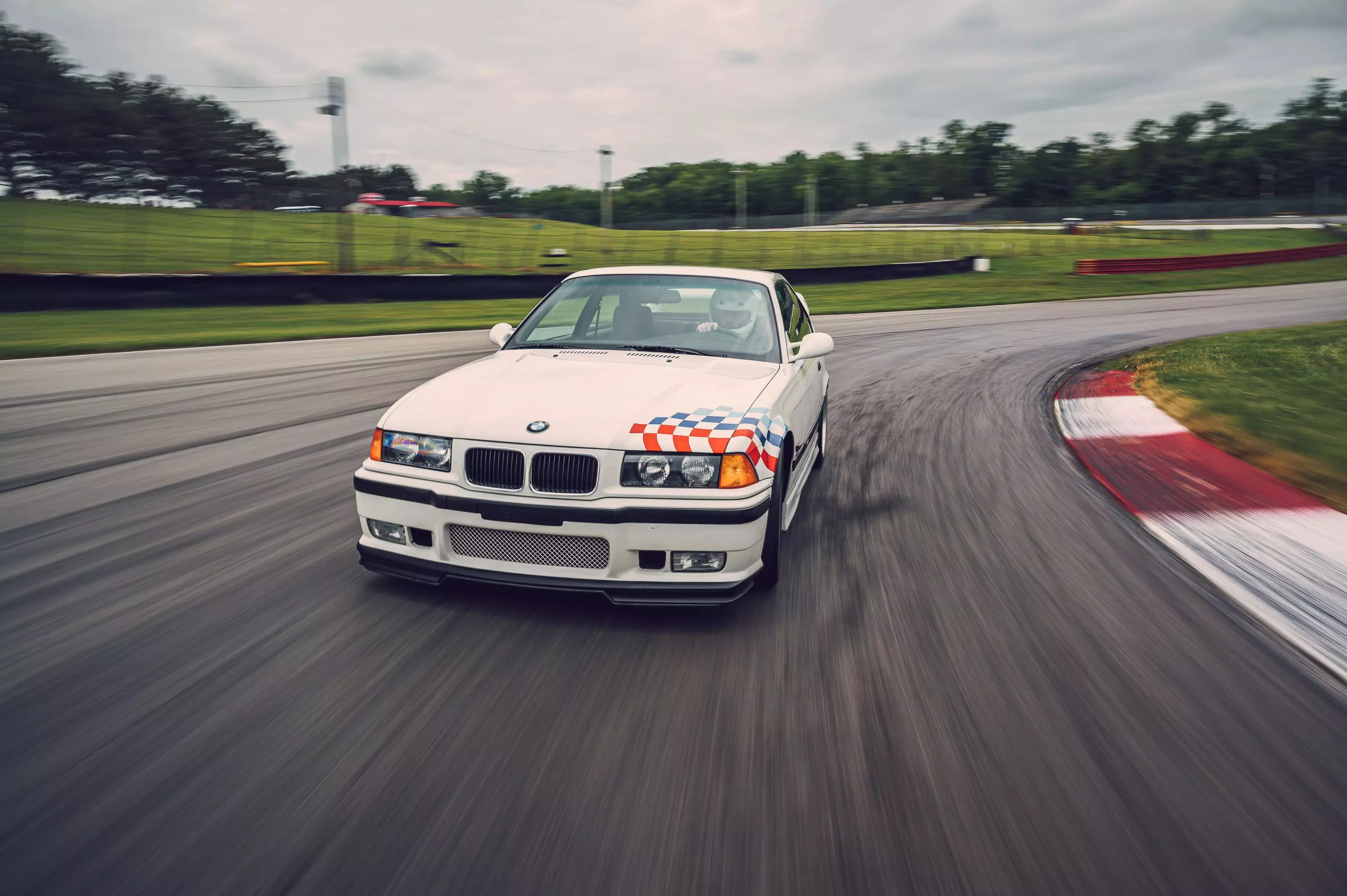 bmw e36 m3 testne fotografije na stezi