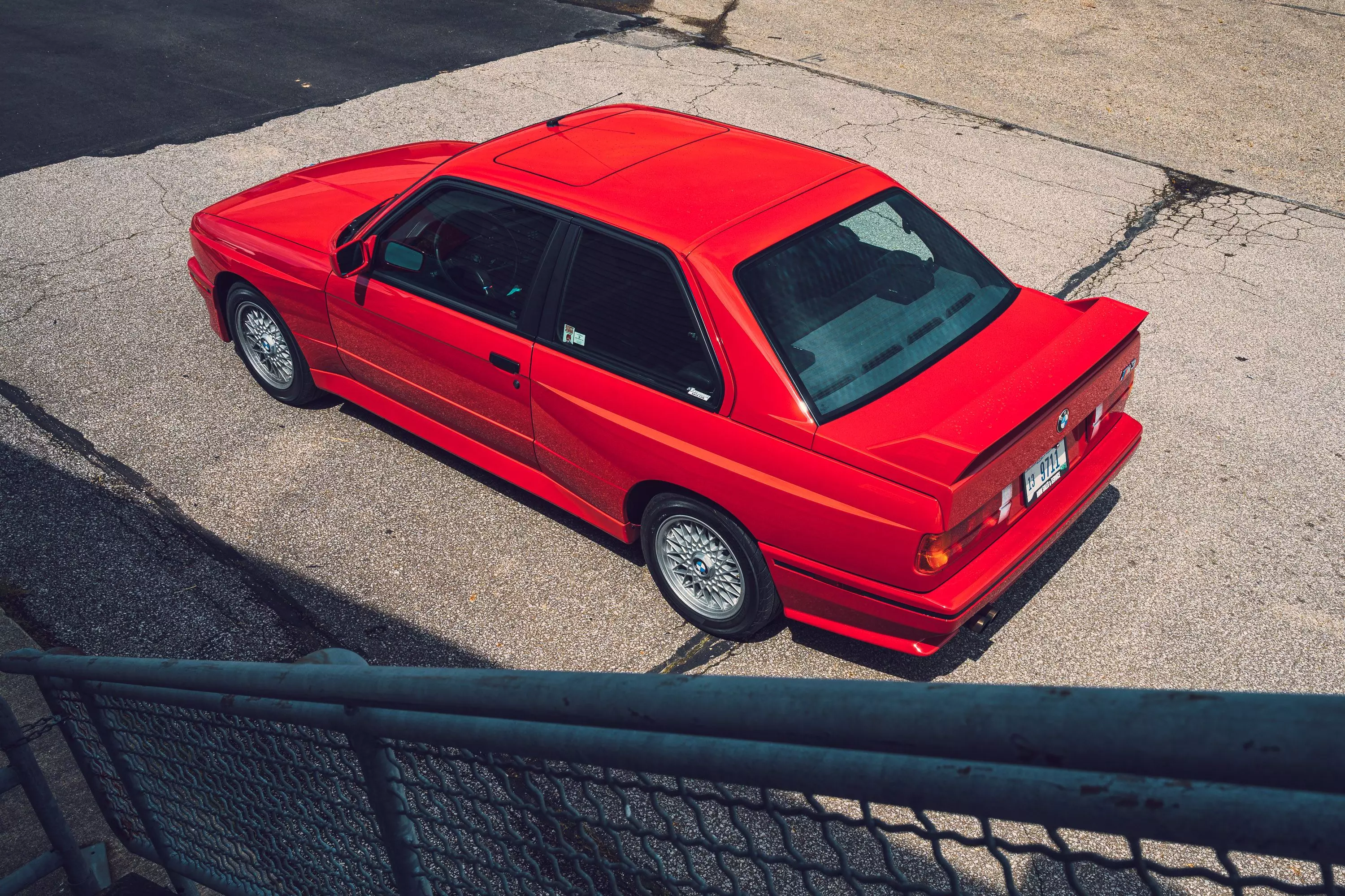 bmw e30 m3 test na stezi