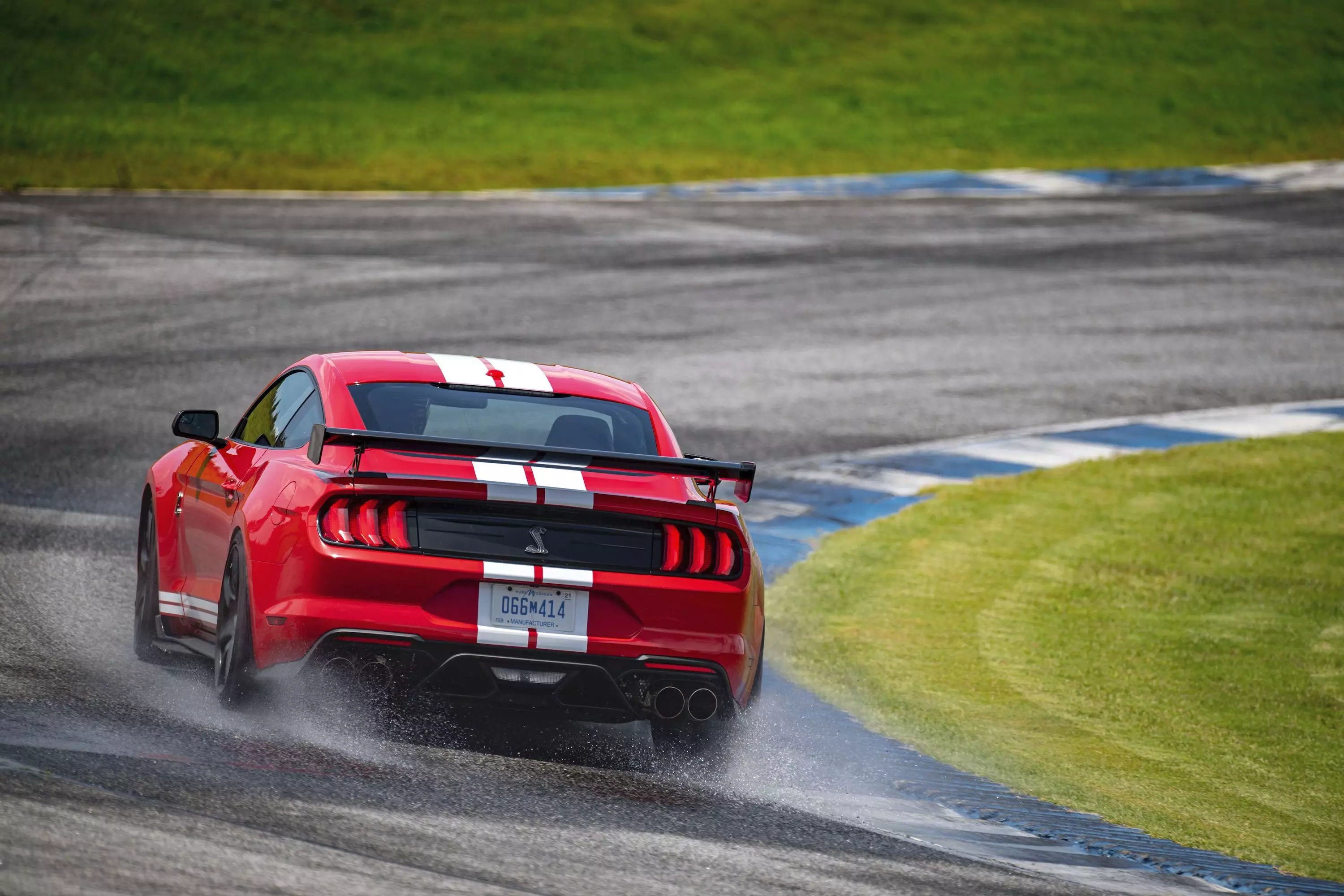 2020 ford mustang shelby gt500