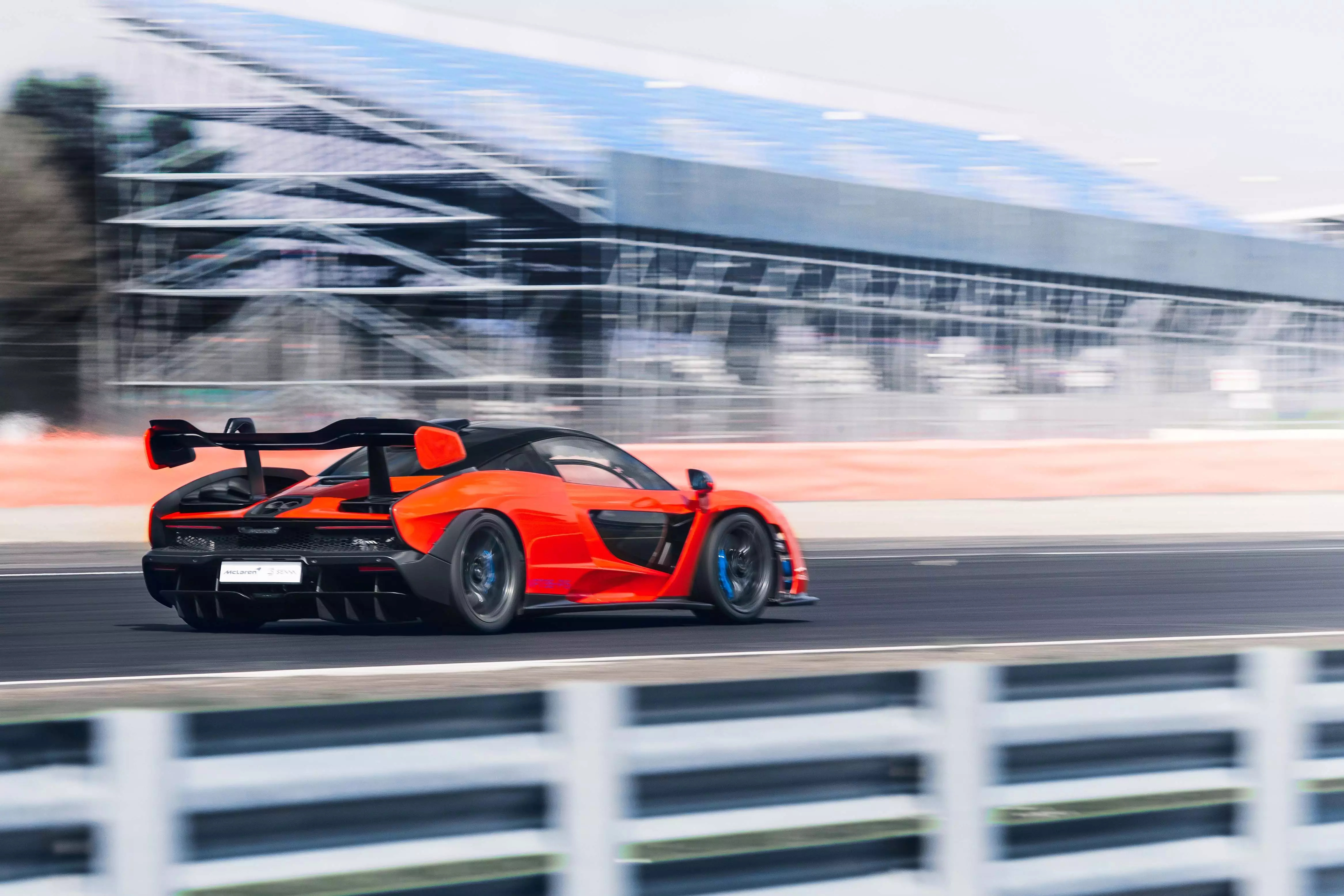 McLaren Senna