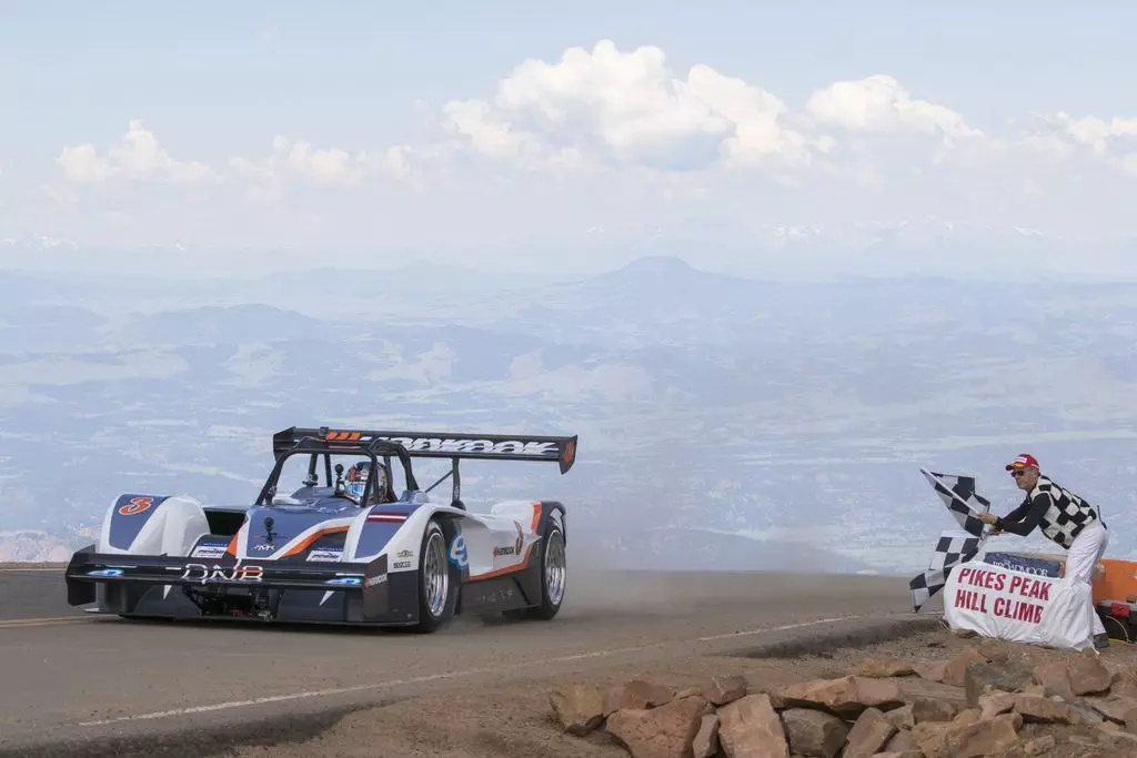 Vehículo, Modo de transporte, Coche, Transporte, Deseño de automóbiles, Coche de carreiras, Carreiras, Deporte de motor, Sistema de rodas do automóbil, Paisaxe,