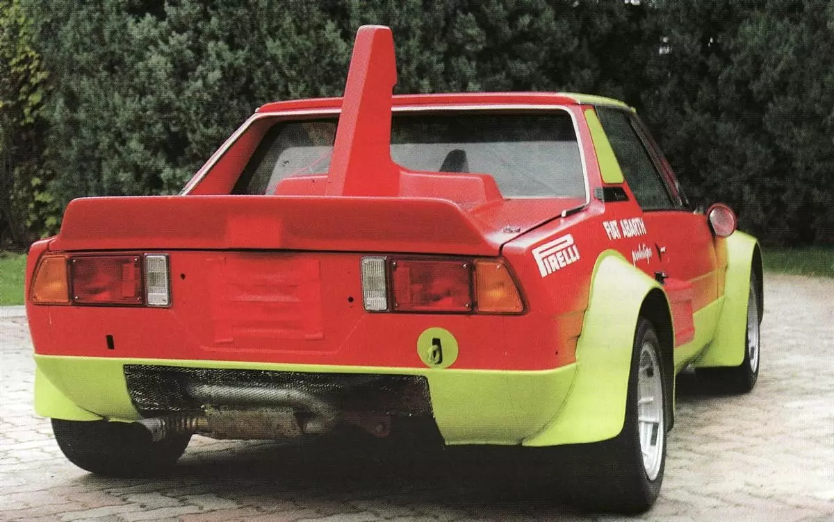 Szárazföldi jármű, Jármű, Autó, Rendszeres rally, Kupé, Klasszikus autó, Fiat x1/9, Sportautó, Sedan, Gépjármű külső,