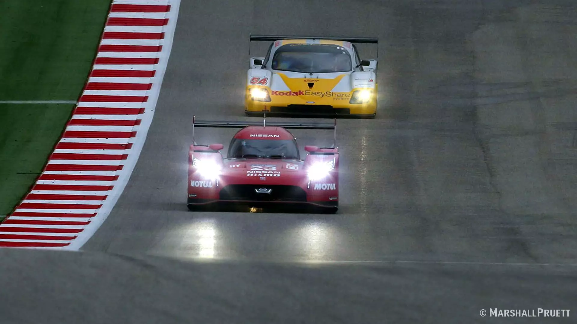 Nissan-a nû 2015 GT-R LM NISMO LMP1 li Circuit of The Americas ji hêla Marshall Pruett ve di 17/12/2014 de di dema kişandina reklama Super Bowl ya Nissan de hatî kişandin.