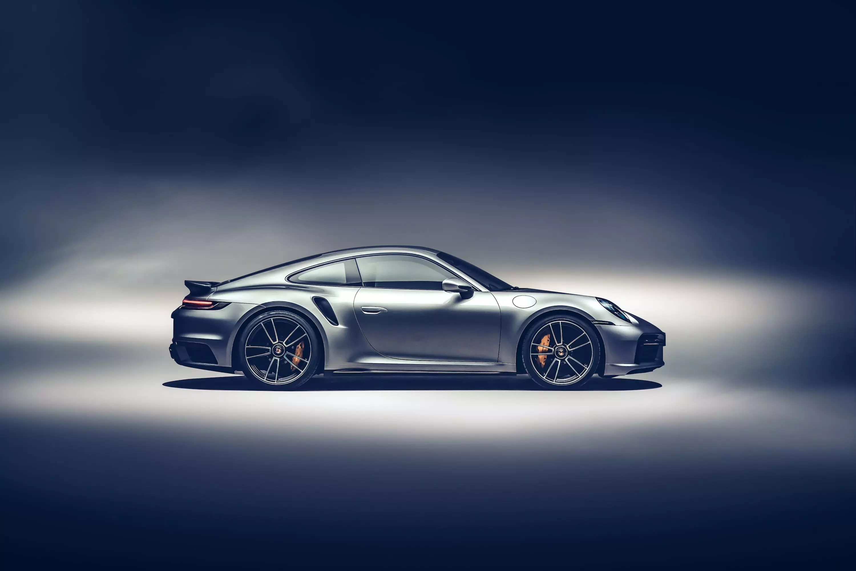 Porsche 911 Turbo S 2021 je monstrum s výkonem 640 koní