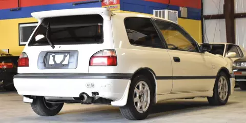 Kara aracı, Araç, Araba, Nissan, Tampon, Hatchback, Jant, Otomotiv dış, Nissan pulsar gti-r, Tekerlek,