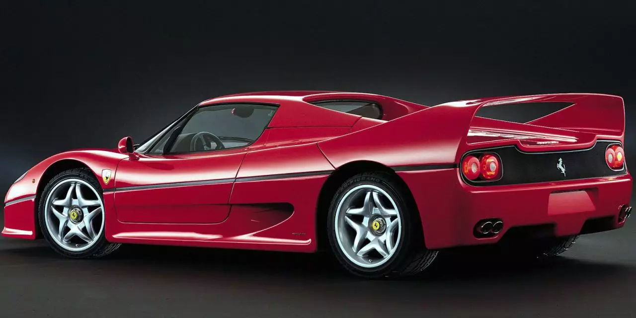 Sausumos transporto priemonė, transporto priemonė, automobilis, superautomobilis, sportinis automobilis, Ferrari f50, automobilių dizainas, raudona, Ferrari f50 gt, lenktyninis automobilis,